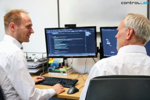 All-electric Gangway - MacGregor - Controllab